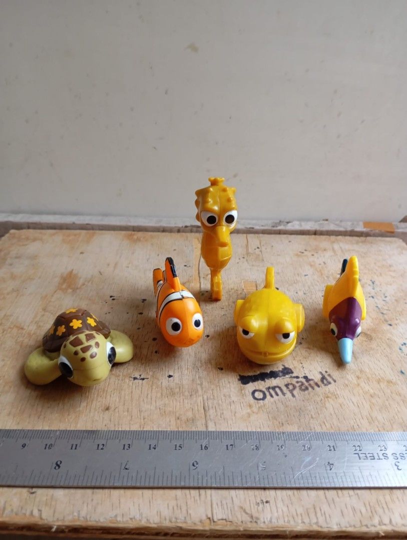 5 pcs Figure diorama ikan finding nemo disney pixar, Toys ...