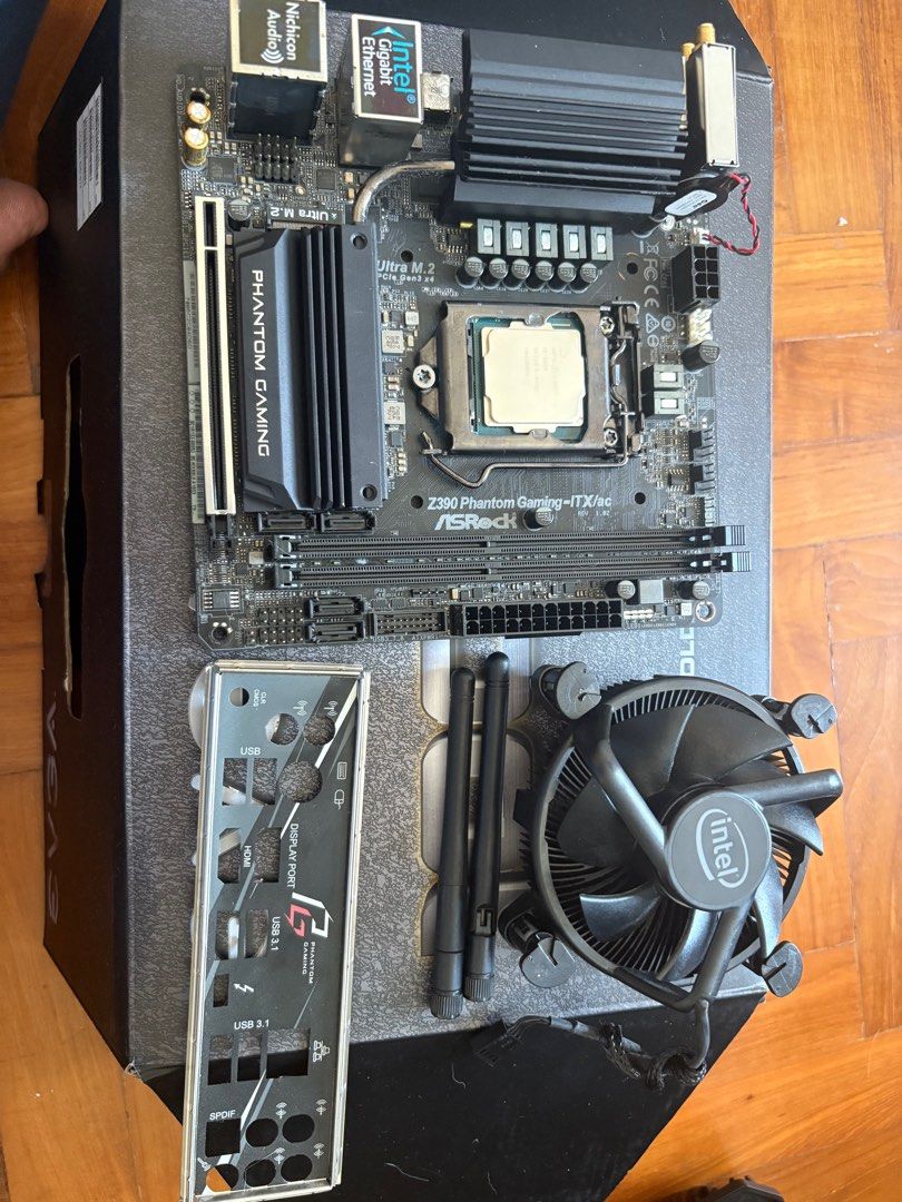 ASRock Z390 Phantom Gaming-ITX/ac Motherboard, Computers & Tech, Parts ...