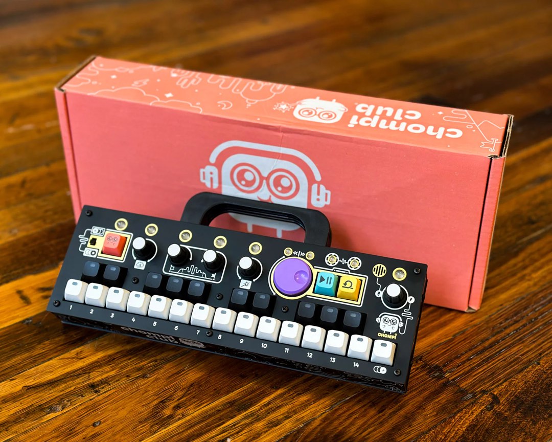 Chompi Sampler - Limited & Brand new, Hobbies & Toys, Musical ...