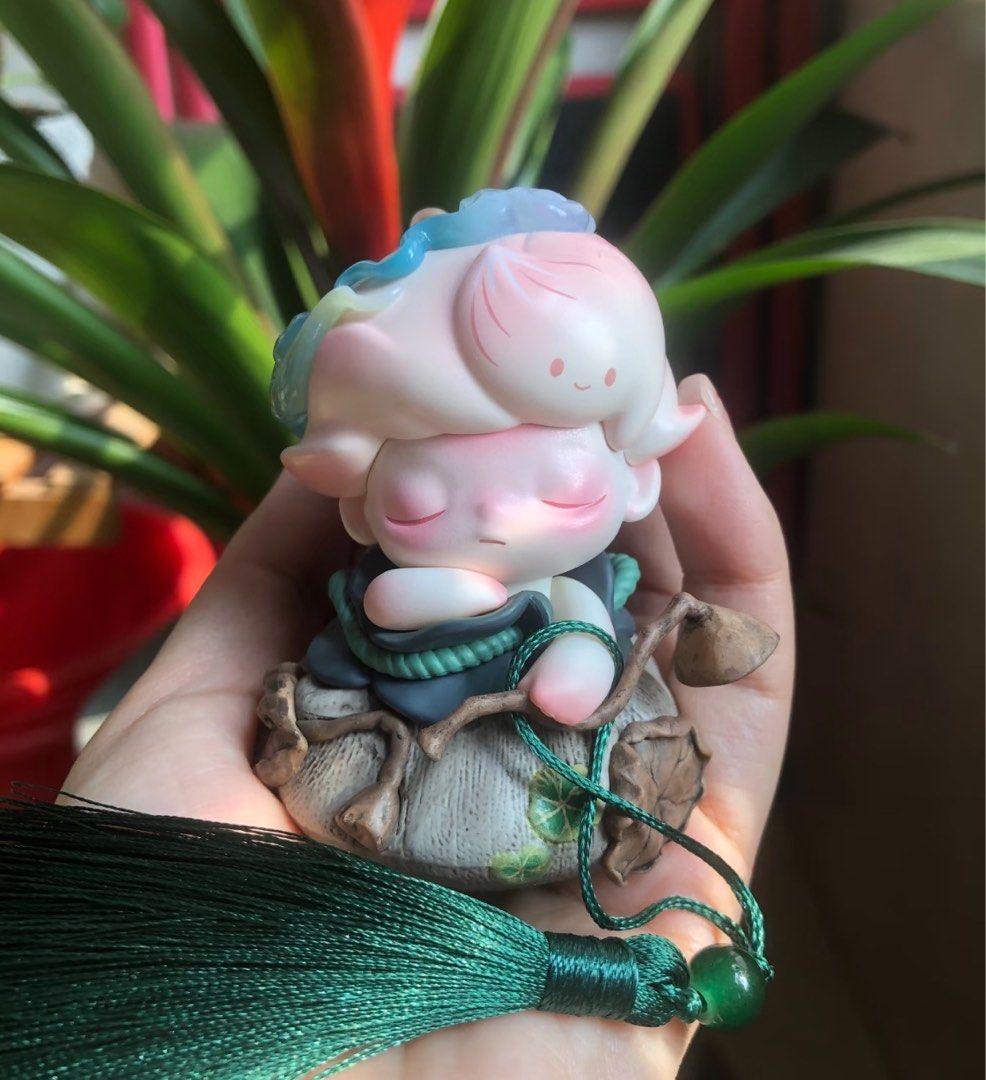 Dimoo sachet lotus 🪷, Hobbies & Toys, Toys & Games on Carousell