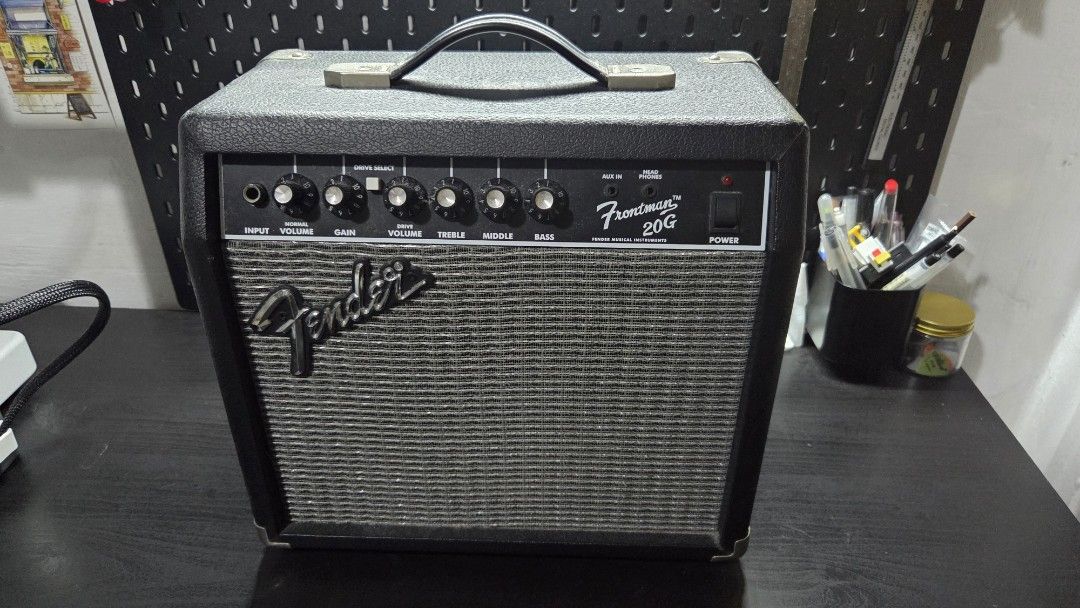Fender Frontman 20G Guitar Amplifier, Hobbies & Toys, Musical ...