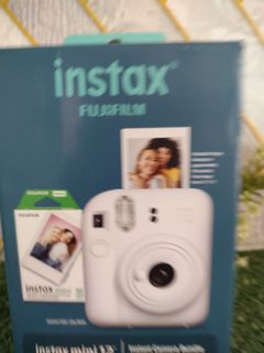 fujifilm instax mini 12, Photography, Cameras on Carousell