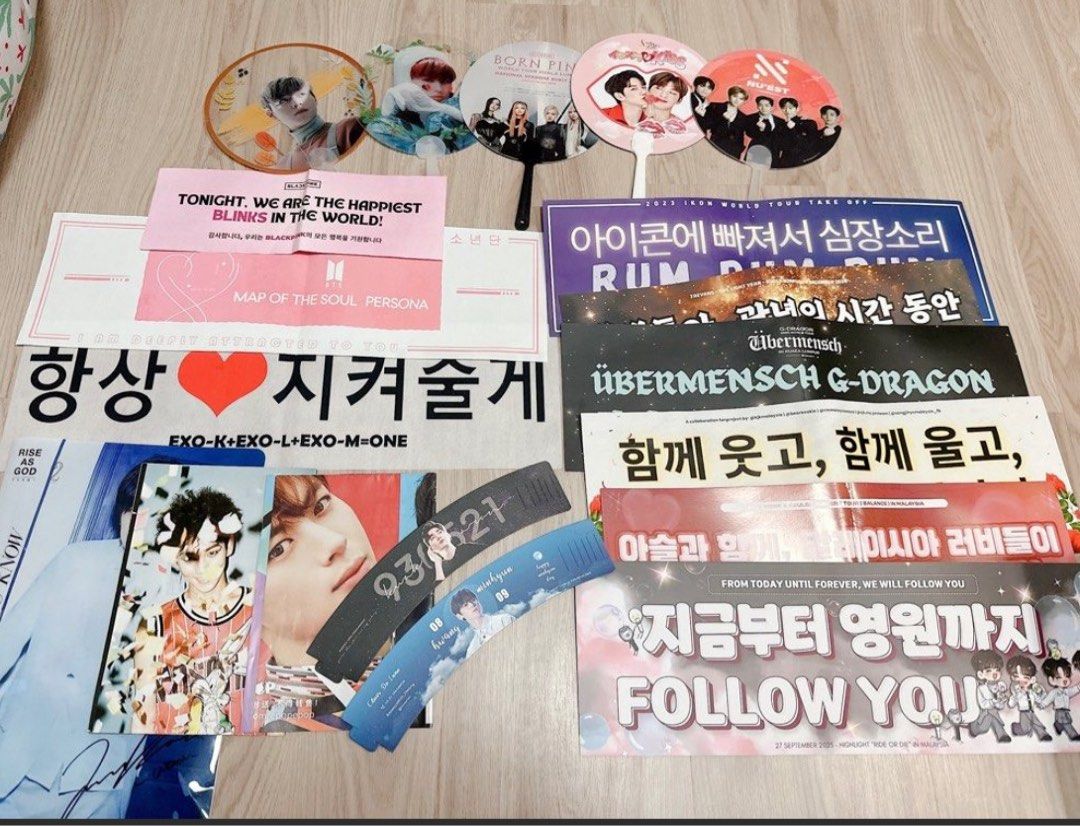 K-Pop Fan Goods - Hand Fans, Banners, Sleeves, Concert Merchandise Cup ...