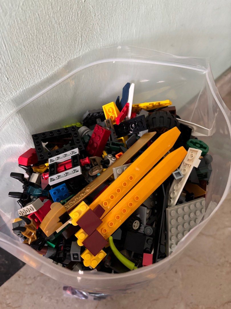 LEGO Assorted Bricks Bulk, Hobbies & Toys, Toys & Games on Carousell