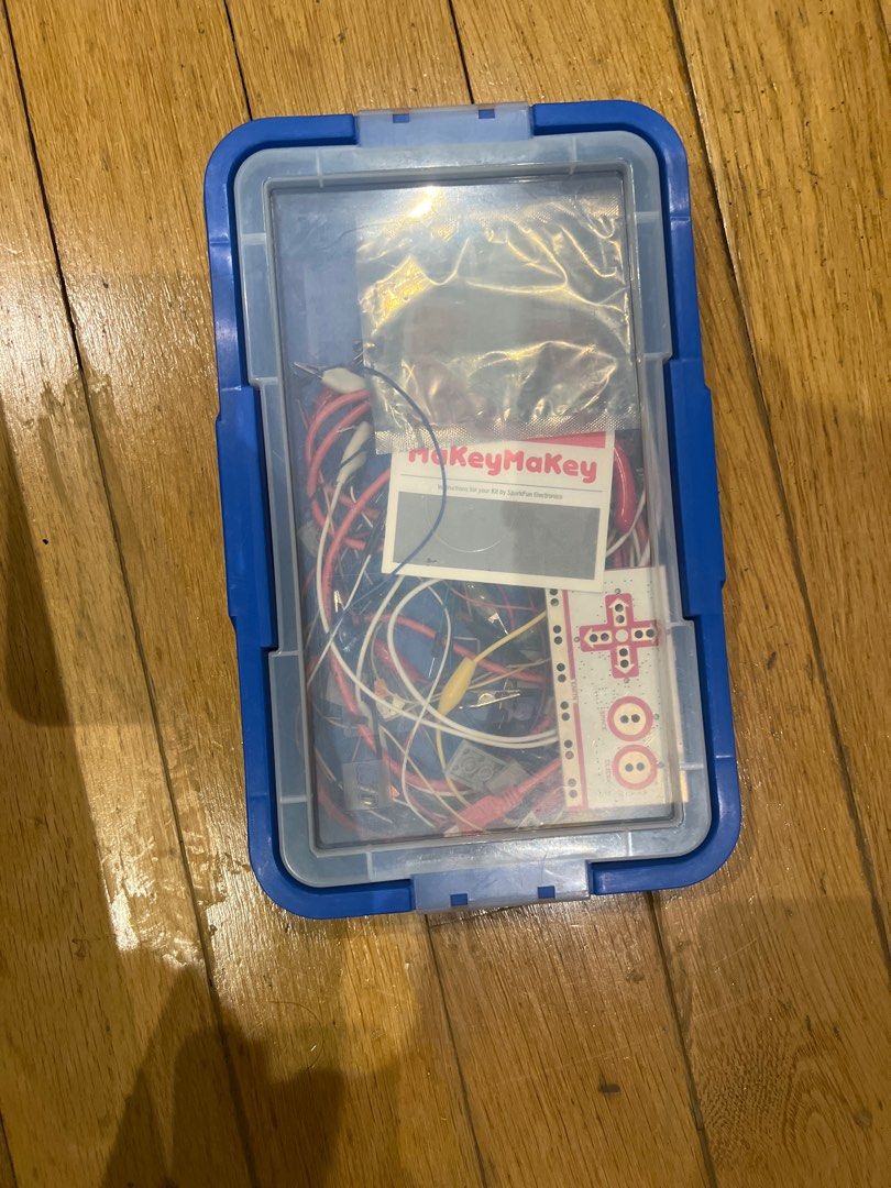 Makey Makey Classic Kit, Hobbies & Toys, Stationery & Craft, Other ...