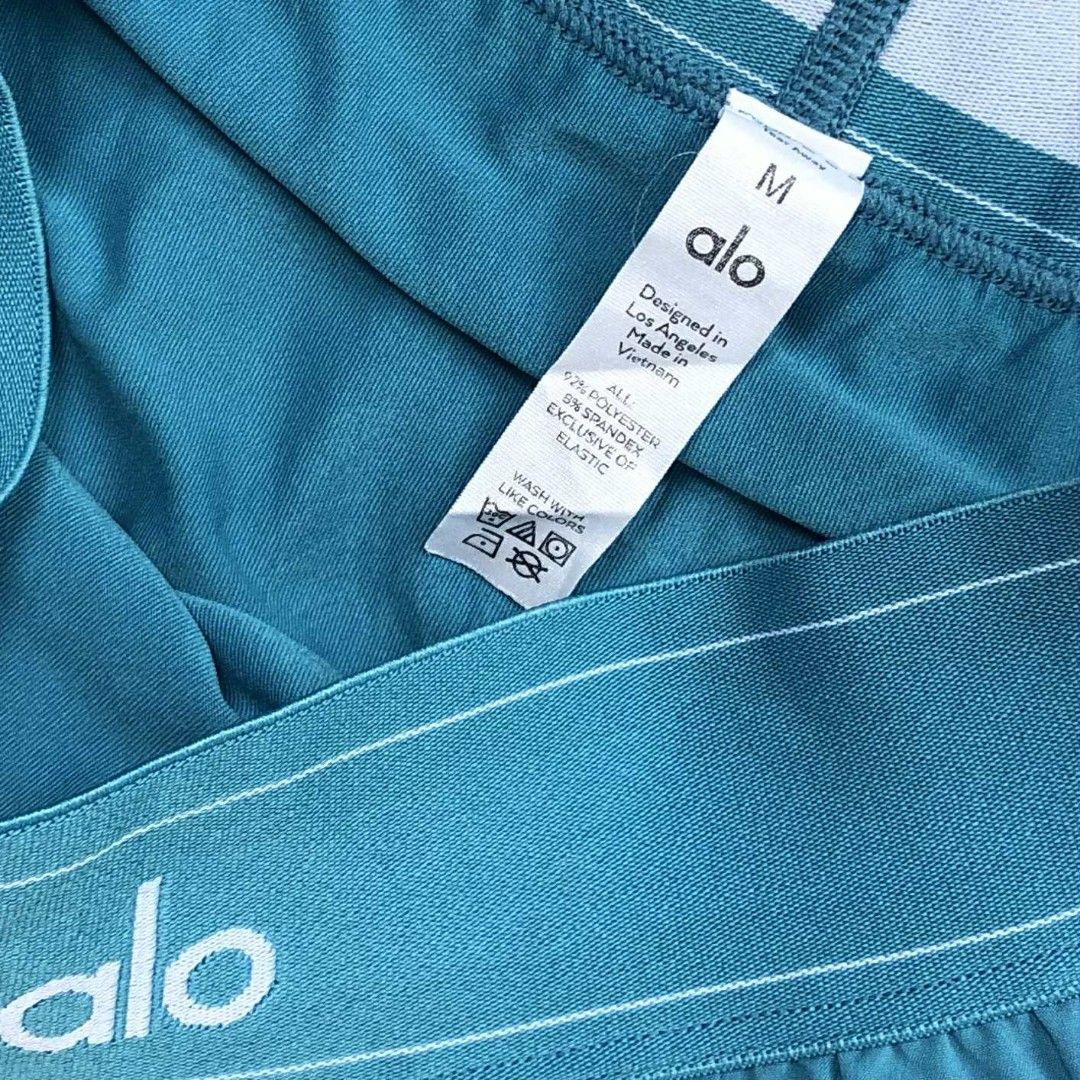 Alo matchpoint tennis skirt, Women's Fashion, Activewear on Carousell