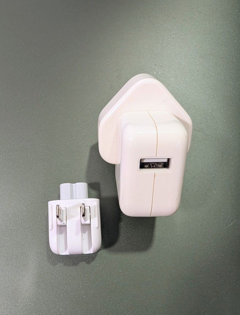 Apple iPhone/iPad Charger Dual Plug (Interchangable), Mobile Phones ...