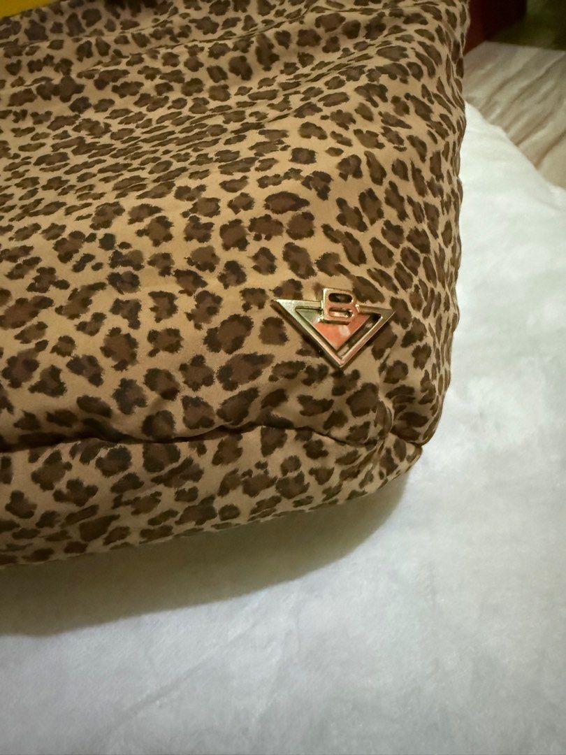 Bottega Veneta Leopard Print Hobo Bag, Luxury, Bags & Wallets on Carousell