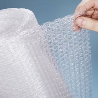 Bubble wrap for packing, Hobbies & Toys, Stationery & Craft, Craft ...