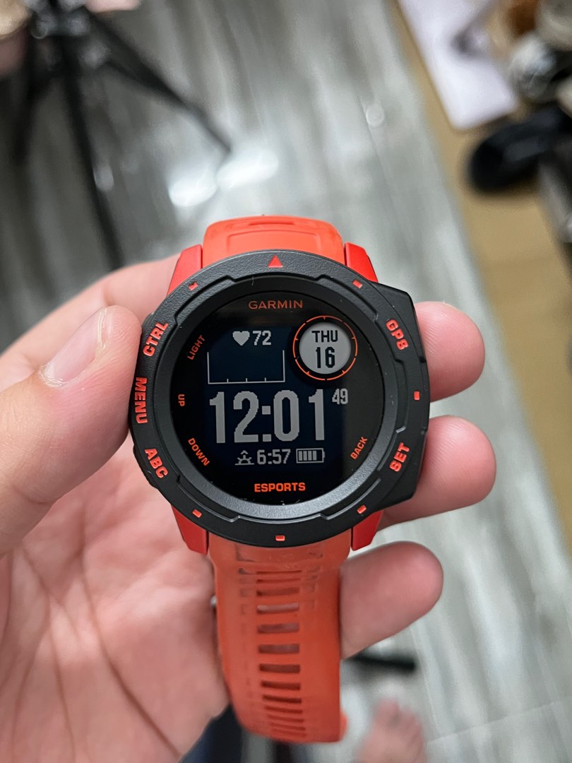 Garmin instinct - Flame red - condition 9 like new, Men's Fashion ...