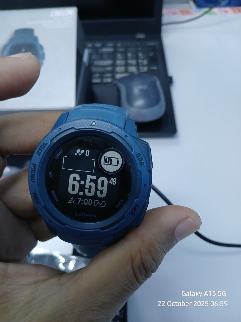 Garmin Instinct Smartwatch, Mobile Phones & Gadgets, Wearables & Smart ...