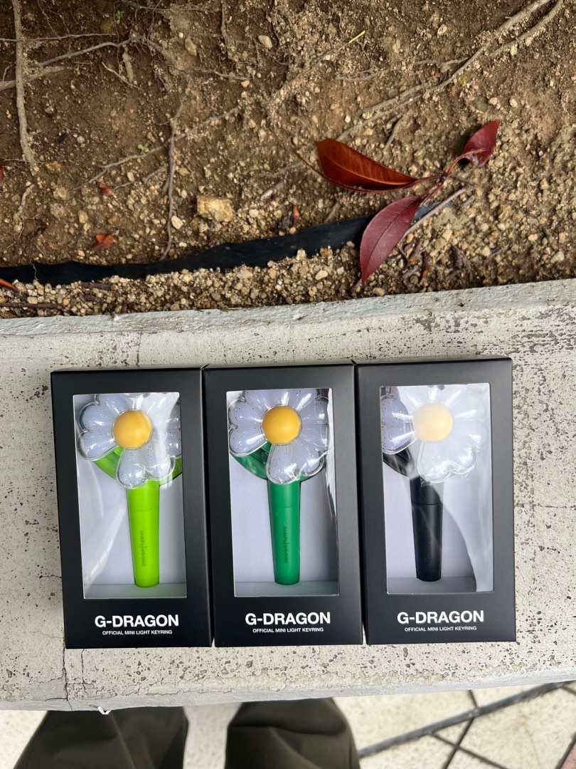 G-dragon Lightstick Key Ring (Black only), Hobbies & Toys, Memorabilia ...