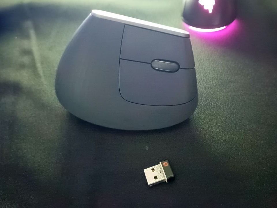 Logitech MX Vertical Mouse including unifying receiver, Computers ...