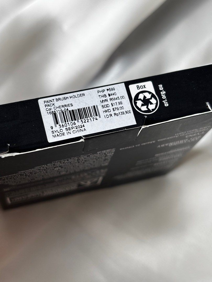 Paint Brush holders - 🍒, Hobbies & Toys, Stationery & Craft, Art ...