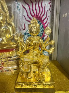 Phra phrom prom 4 four face Buddha Bucha Thailand prayer alter altar ...