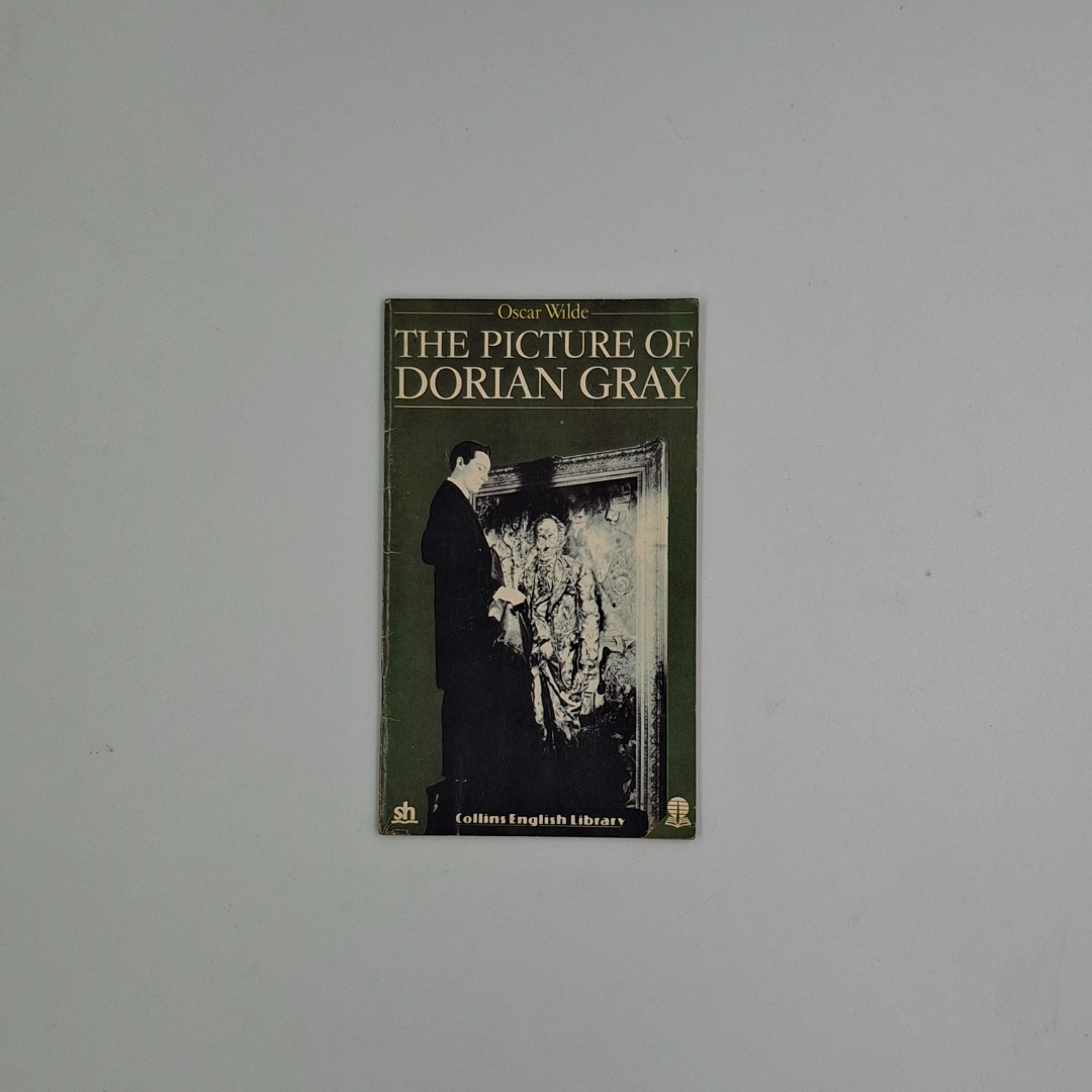 The Picture of Dorian Gray Collins English, Buku & Alat Tulis, Buku ...