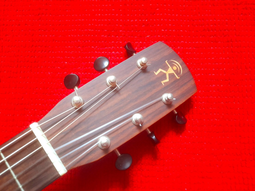 aNueNue S10 台灣大品牌 30吋 大人小童合用 面單尼龍弦古典木結他 彩虹人 極新,超平售 $999 跟原廠厚袋, 興趣及遊戲, 音樂、樂器 & 配件, 樂器 - Carousell