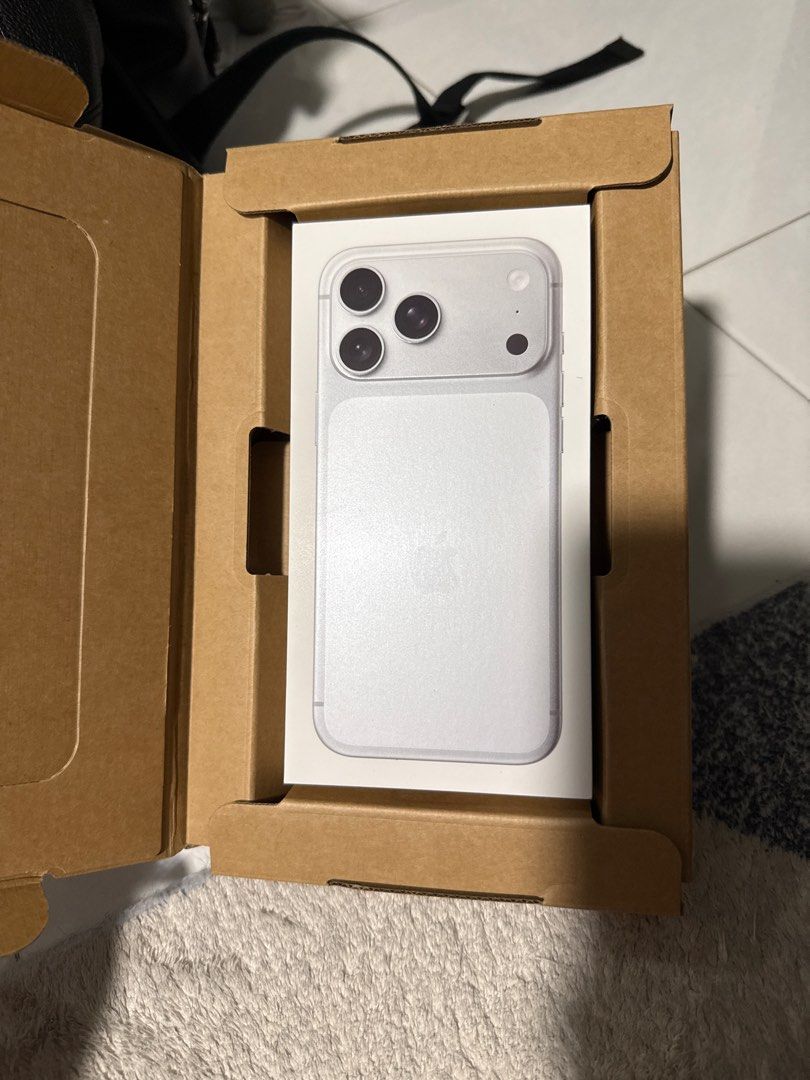 Apple iPhone 17 Pro Max (Silver) 512GB - Brand New, Mobile Phones ...