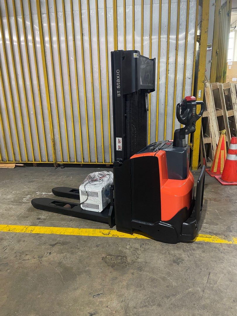 BT stacker, Cars, Other Vehicles on Carousell