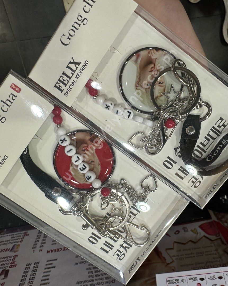 Gong Cha Stray Kids Felix Special Keyring (White Version) & Cup Sleeve ...