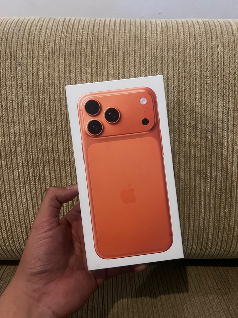 iphone 17 promax 256gb ibox new segel cosmic orange, Telepon Seluler ...