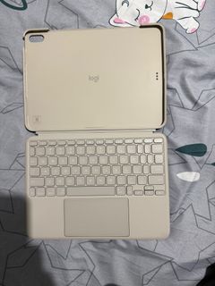 Logitech Combo Touch iPad Air Keyboard Case - 13 inch, Computers & Tech ...
