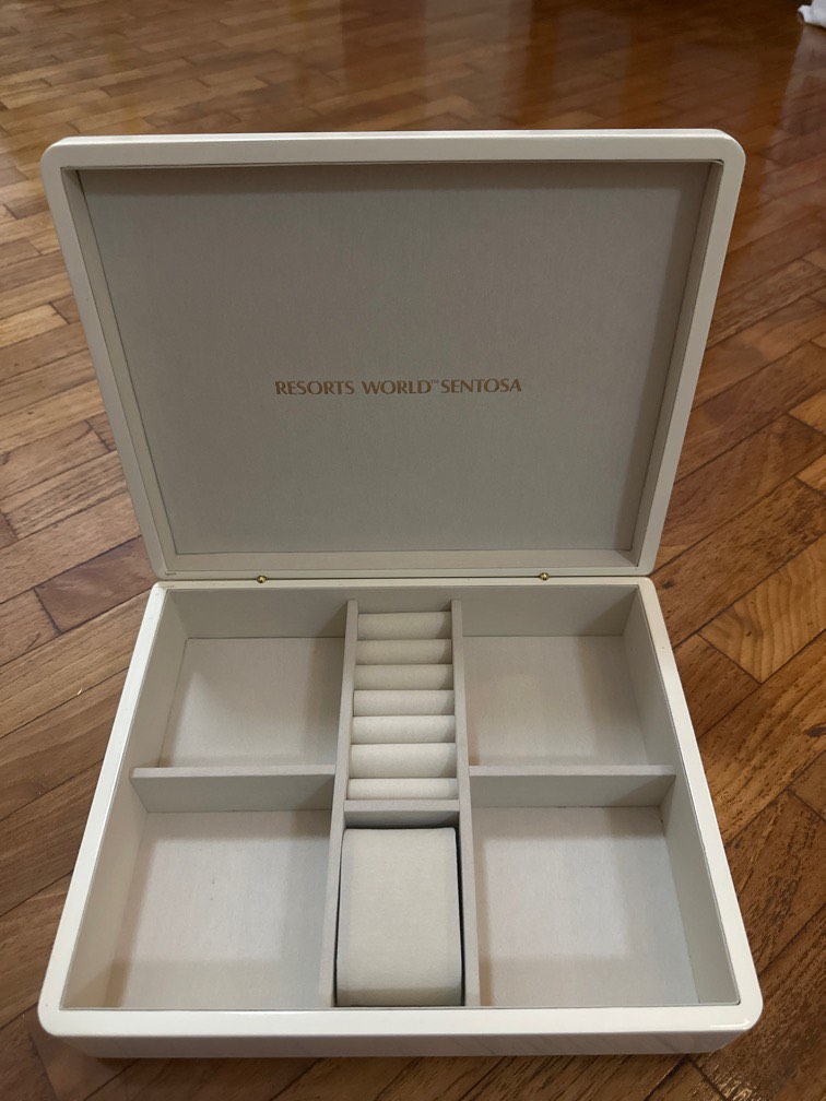 RWS Mooncake Jewellery Box, Women's Fashion, Jewelry & Organisers ...
