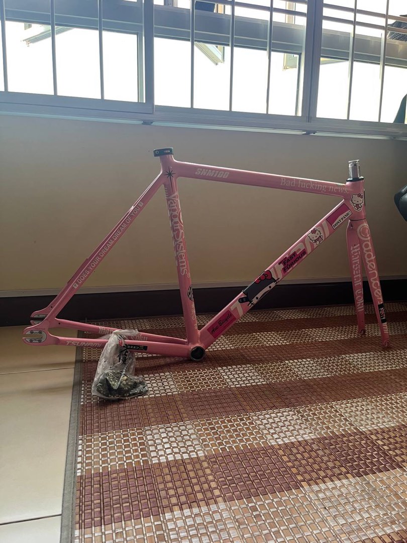 tsunami snm100 fs(sticker bomb), Sports Equipment, Bicycles & Parts ...