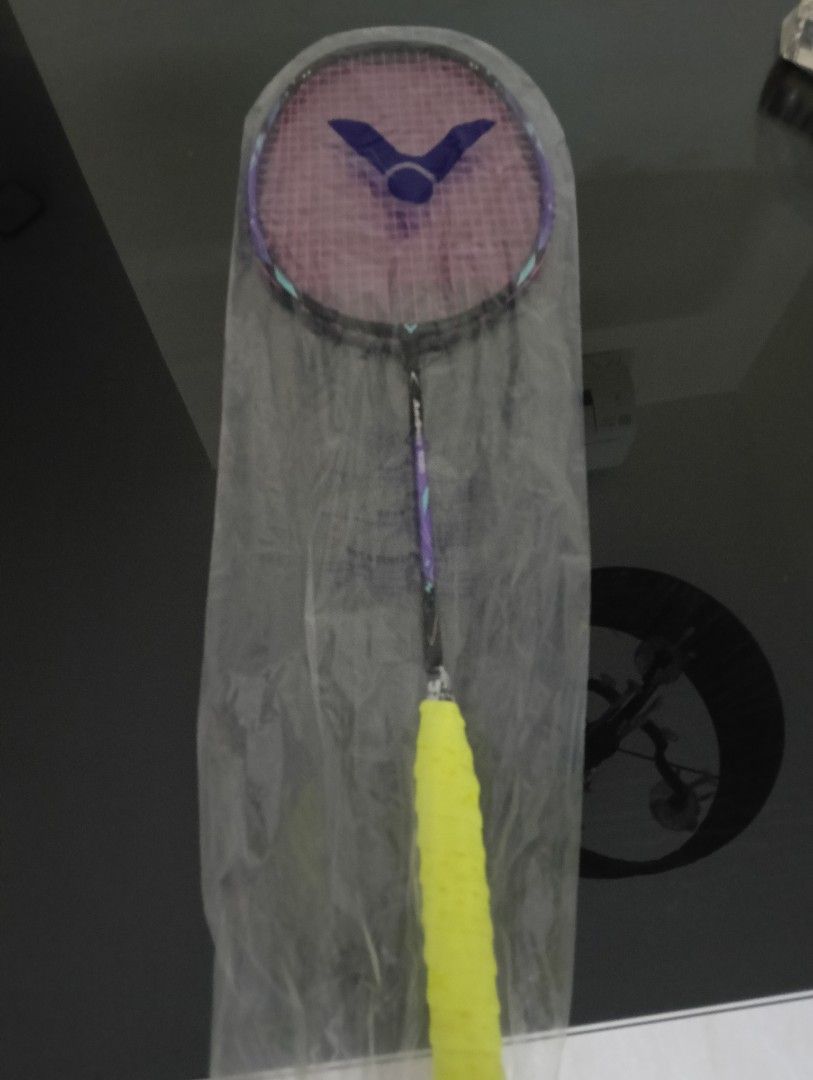 Victor aura speed 9000 4UG5, Sports Equipment, Sports & Games, Racket ...