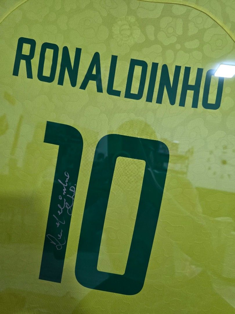 AUTHENTIC (ICONS) RONALDIHO SIGNING AUTOGRAPH FRAME JERSEY - RONALDINHO ...