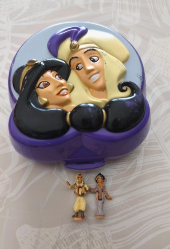 Disney Polly Pocket Aladdin Jasmine Carpet Playcase compact - 1995 ...