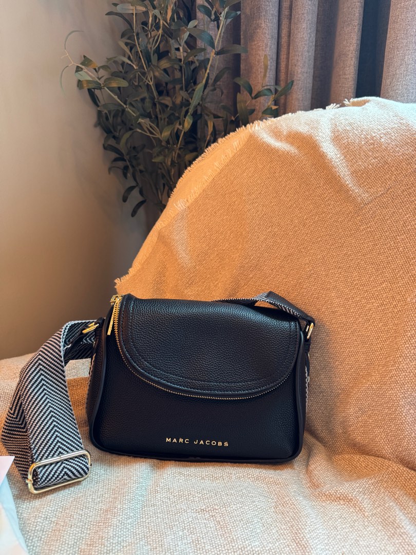 Marc Jacobs The Groove Leather Mini Messenger Bag, Luxury, Bags ...