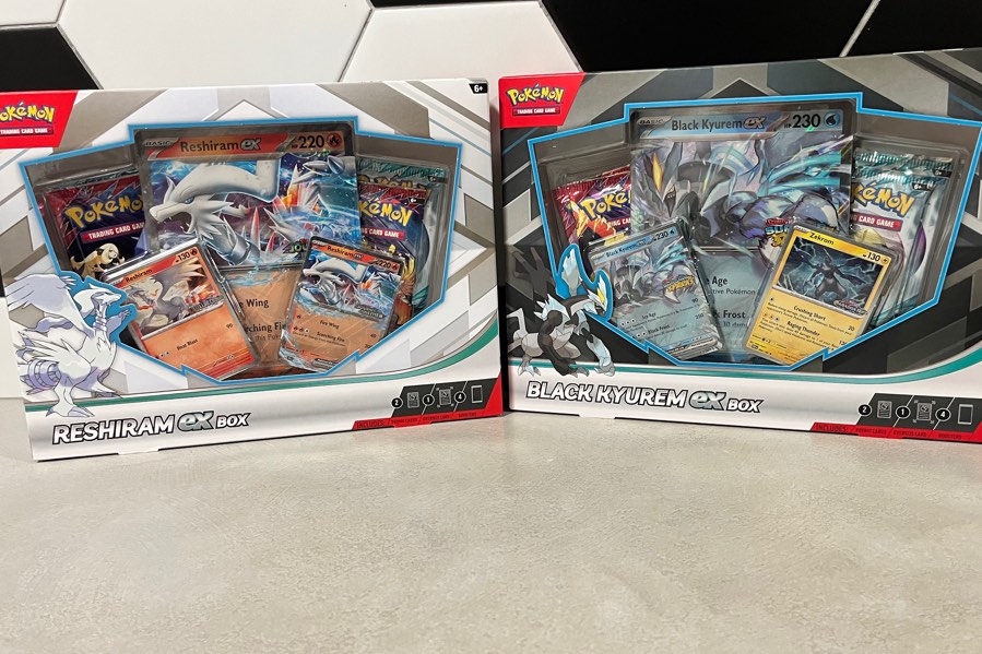 Pokemon Reshiram EX & Black Kyurem EX Box, Hobbies & Toys, Toys & Games ...