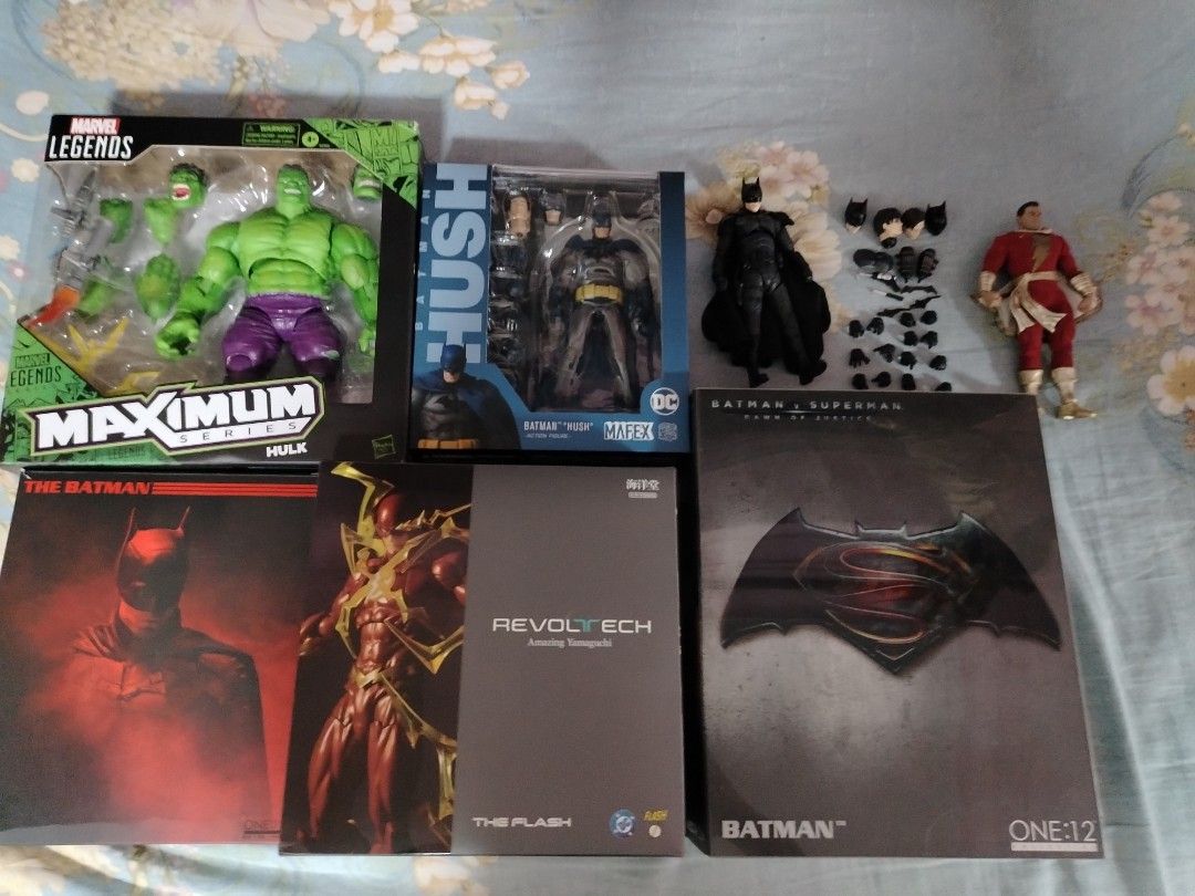 (read desc) WTS Medicom Mafex Hush Batman(with ct gargoyle base) ,Mafex ...