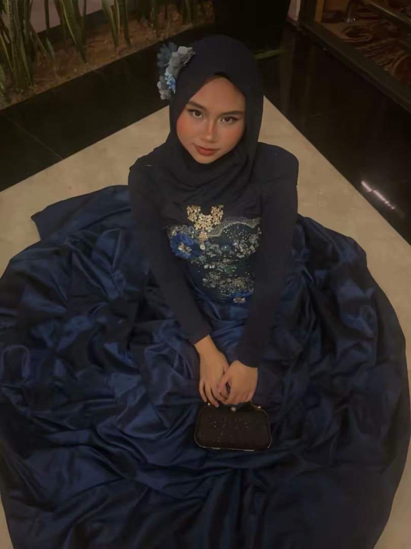 RENT/SEWA Blue Layered Lace Gala dinner Ballgown prom dress evening ...