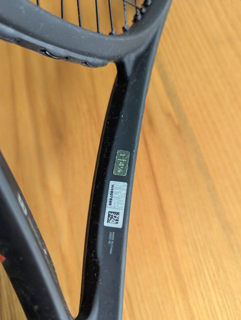 Wilson Clash 100L v1.0 Tennis Racket (Grip size L1), Sports Equipment ...