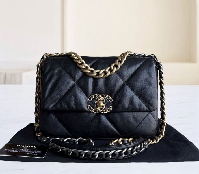 Chanel 19 Bag Small C19 - Quilted Goatskin Black Gold Two-tone Hardware ...