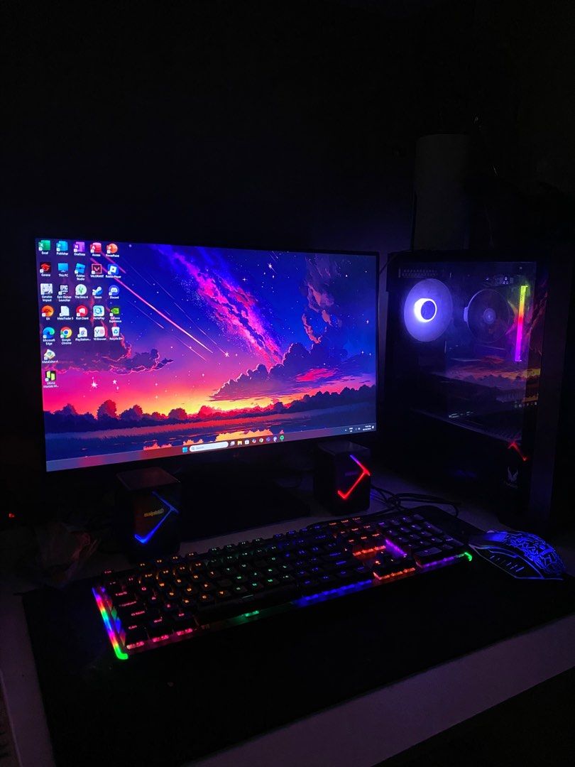 Gaming PC Setup with Monitor, Keyboard, Mouse, Computers & Tech ...