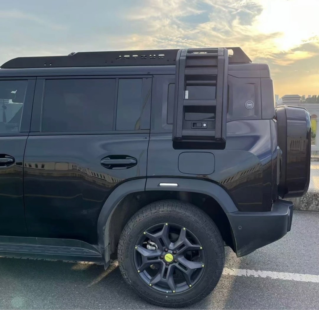 Jetour T2 side ladder, Car Parts & Accessories, Body Parts and ...