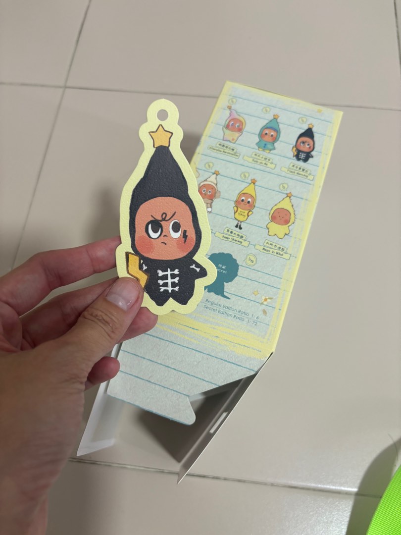 Popmart twinkle flash warning, Hobbies & Toys, Toys & Games on Carousell