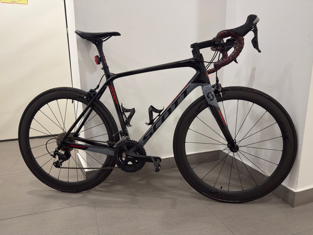 Scott Addict 20 (rim brake), Sports Equipment, Bicycles & Parts ...