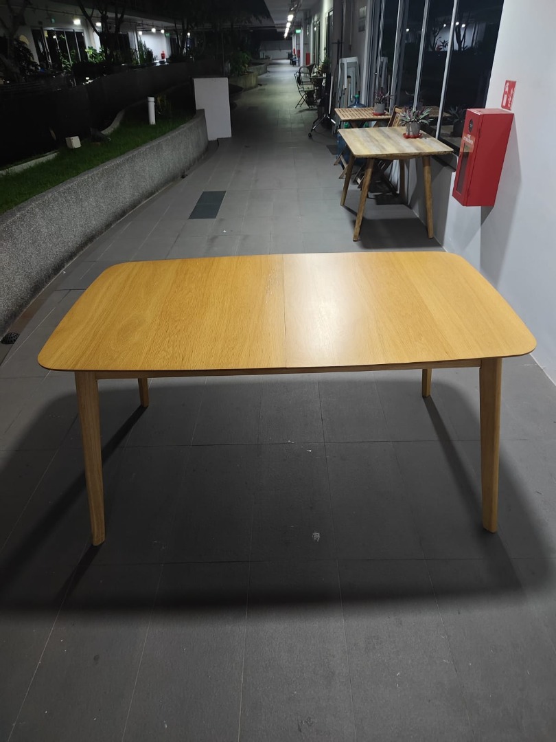 TRAX Extendable Dining Table in OAK, Furniture & Home Living, Furniture ...