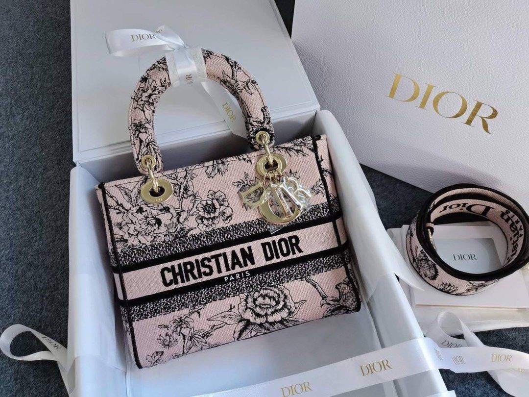 💯 Authentic Lady D Lite, Luxury, Bags & Wallets on Carousell