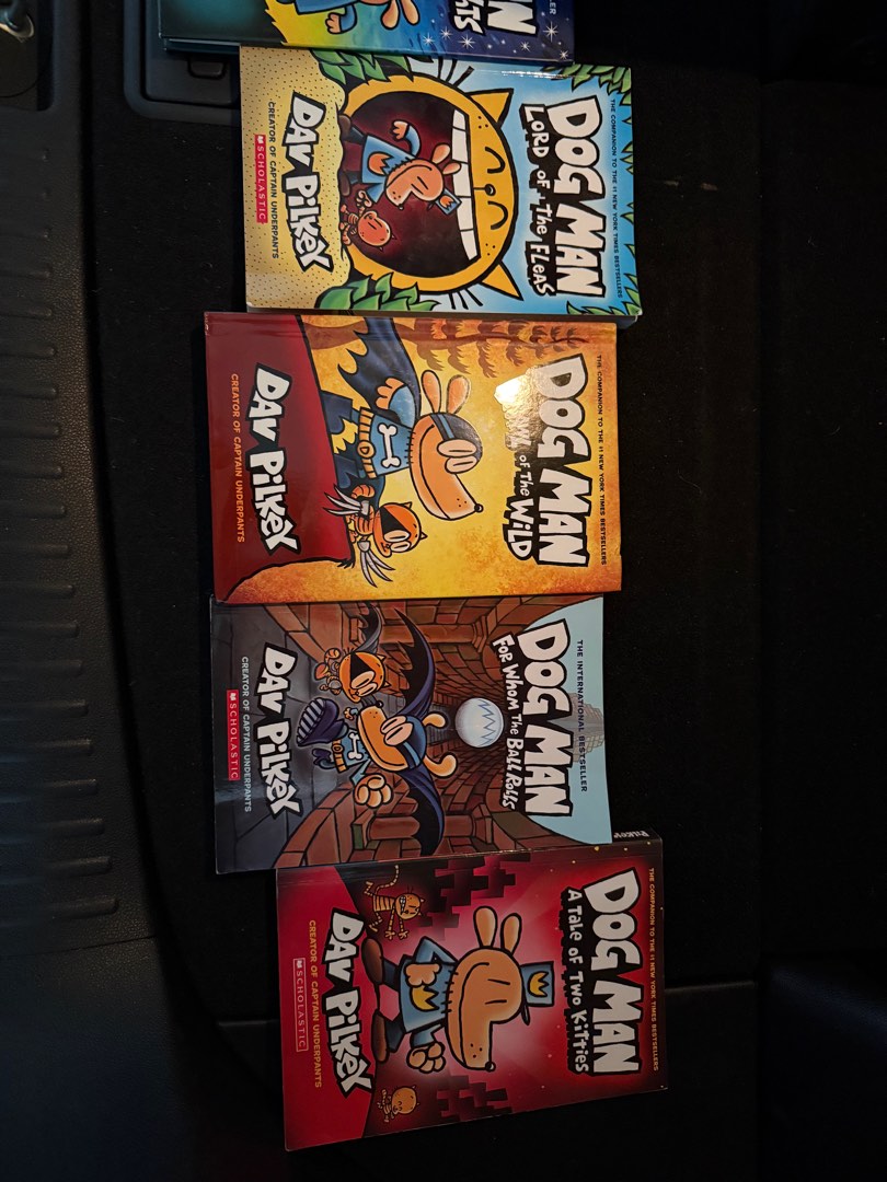 Dog Man Books 8 books total, Hobbies & Toys, Books & Magazines ...