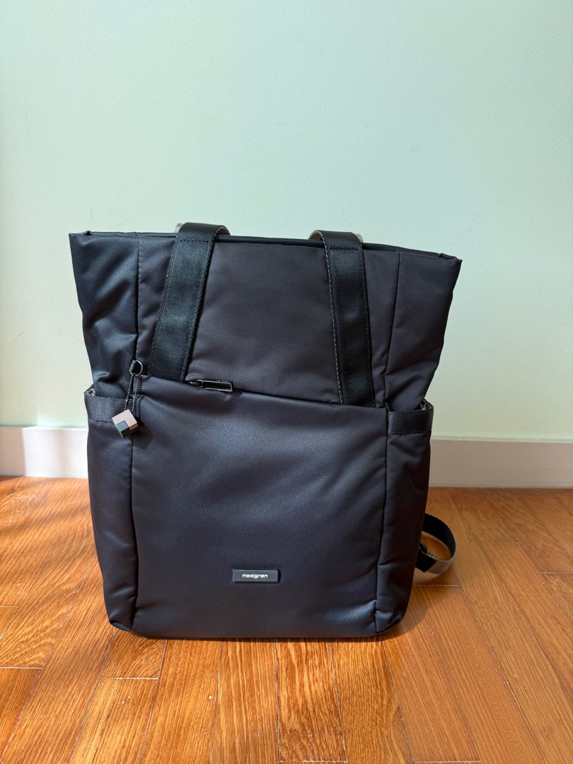 Hedgren Backpack - Black, Men's Fashion, Bags, Backpacks on Carousell