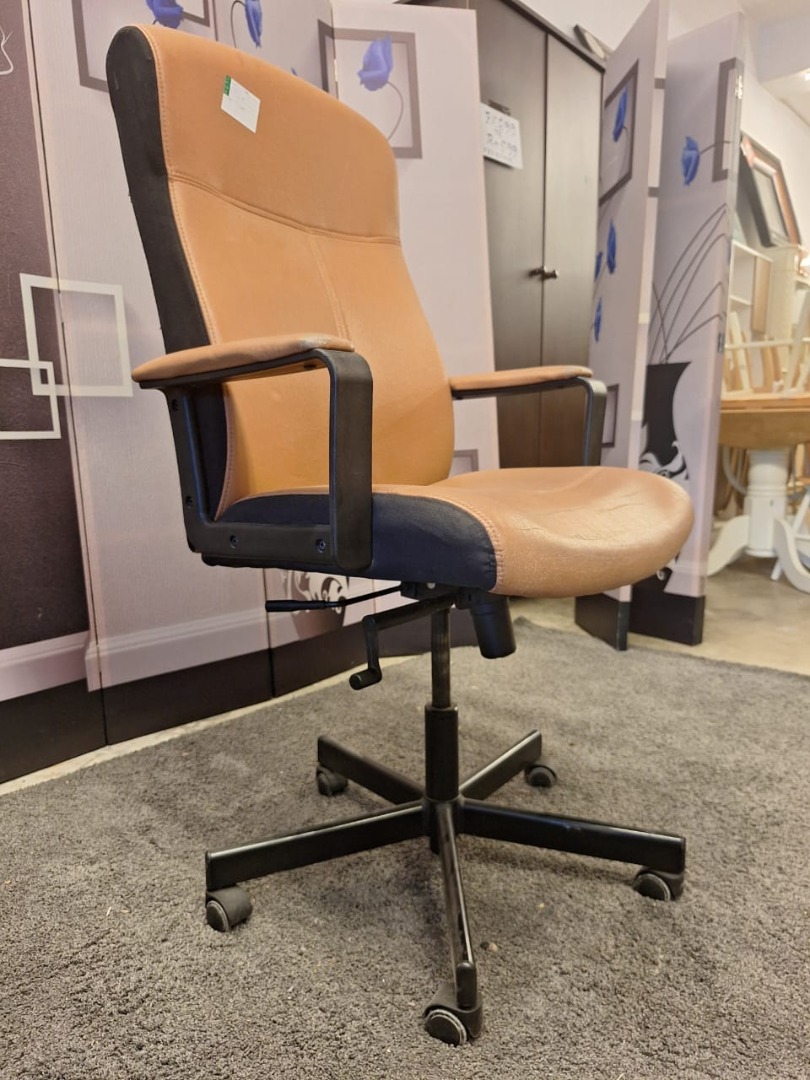 IKEA MILLBERGET Swivel chair, Murum golden-brown | IKEA MILLBERGET ...