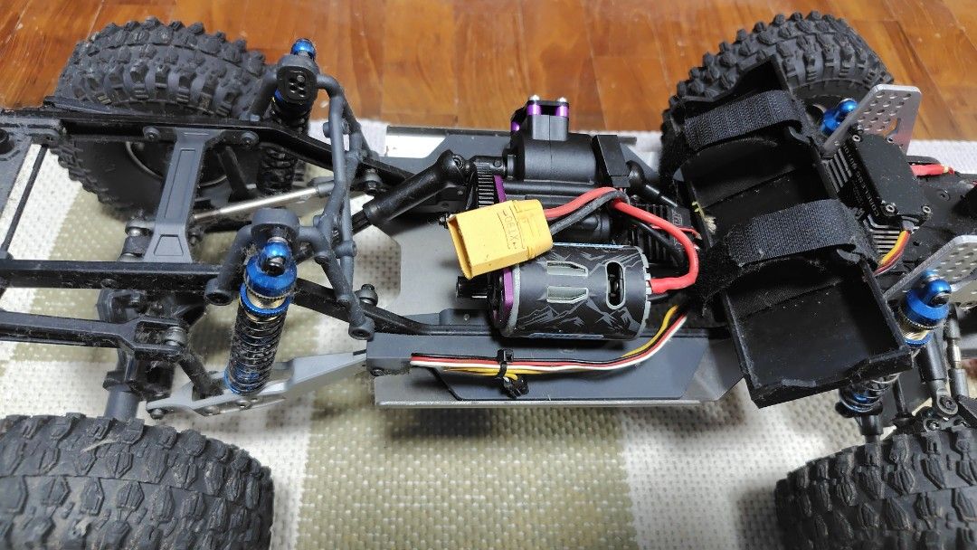 RTR Element Gatekeeper w/IFS and lots of mods, Hobbies & Toys, Toys ...