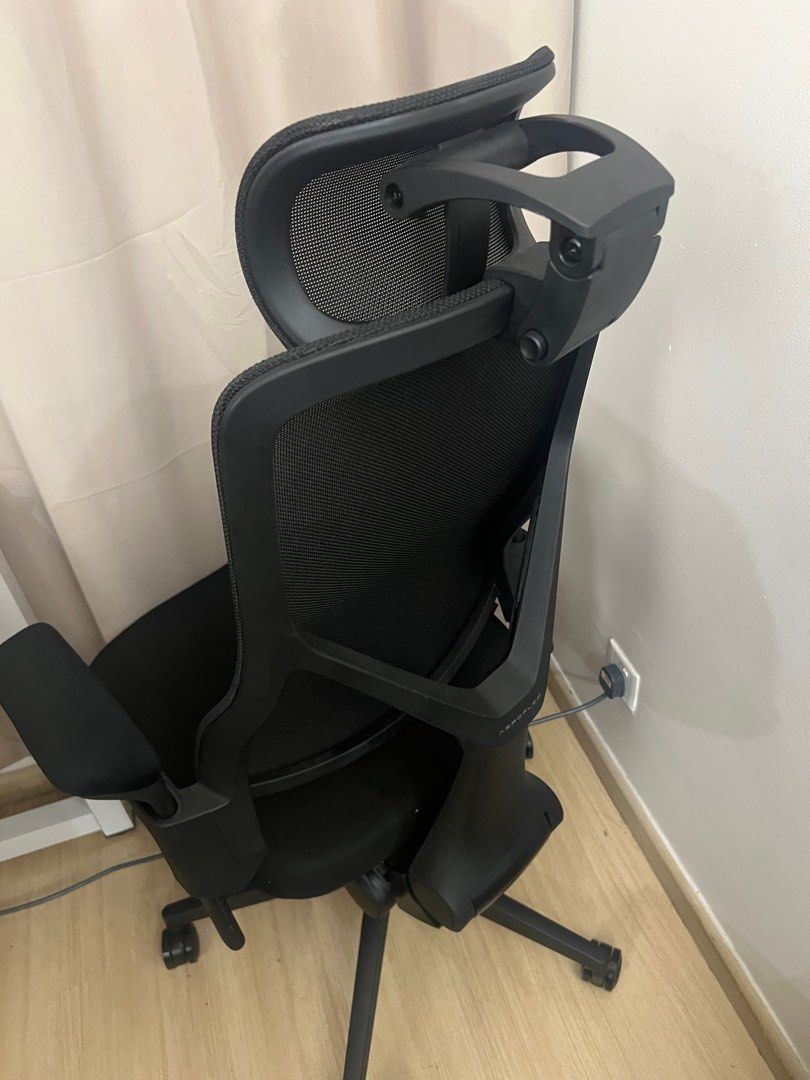 TT Racing Aeroflex Ergonomic Chair, Furniture & Home Living, Furniture ...