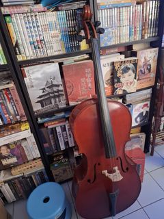 1/4 Cello, Hobbies & Toys, Musical Instruments on Carousell