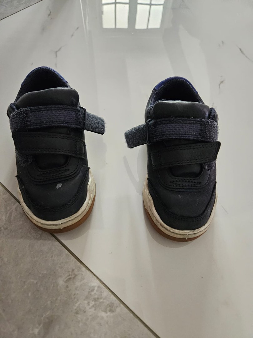 Clarks Navy Velcro Shoes - Size 26 (EU), Babies & Kids, Babies & Kids ...